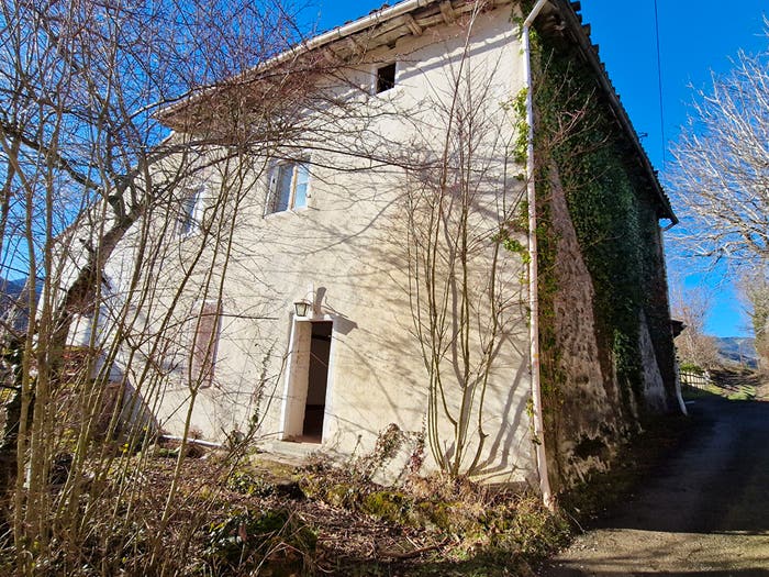 Bénaix : Maison 4 pièces à vendre