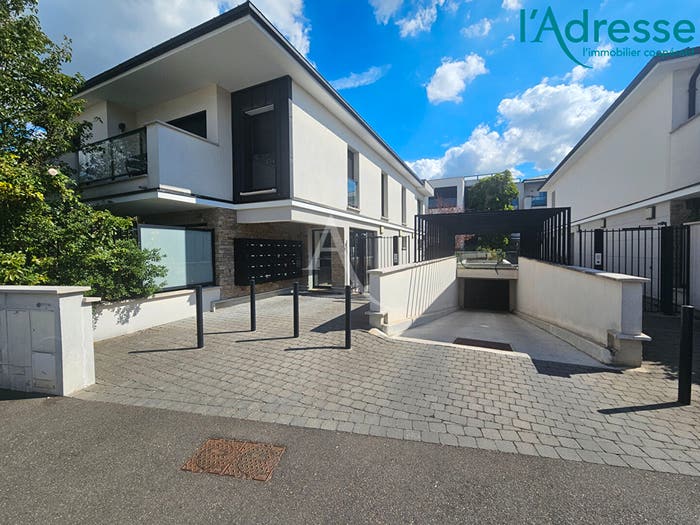 Appartement 1 pièce à Noisy-le-Grand, Centre-ville, à vendre