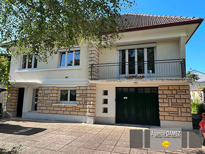 Maison 6 pièces à Dourdan, à vendre