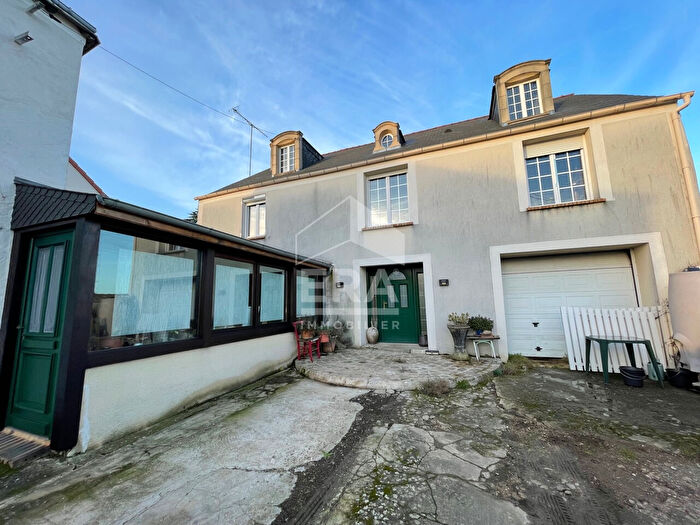 Maison 8 pièces à Pussay, à vendre