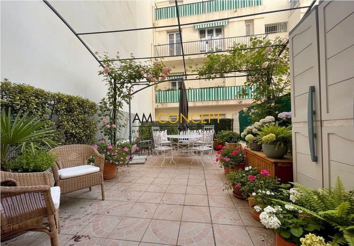Nice, Borriglione : Appartement 2 pièces à vendre