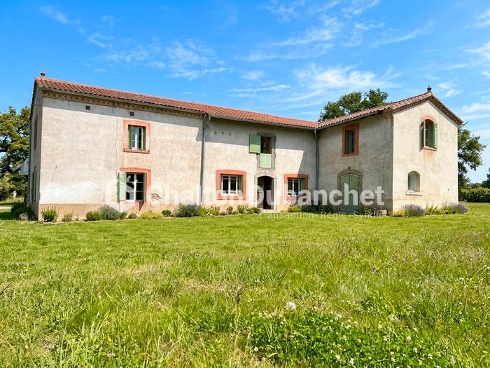 Maison 6 pièces à Mornand-en-Forez, à vendre