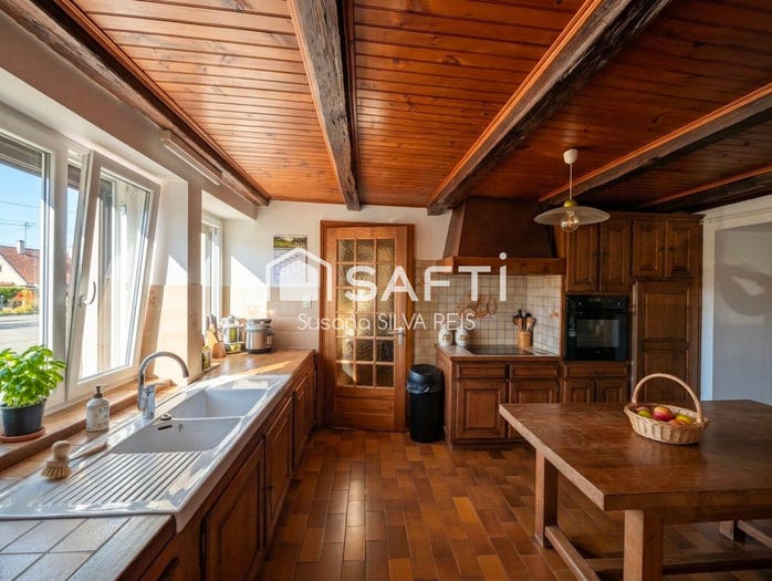 Maison 7 pièces à Champagney, à vendre