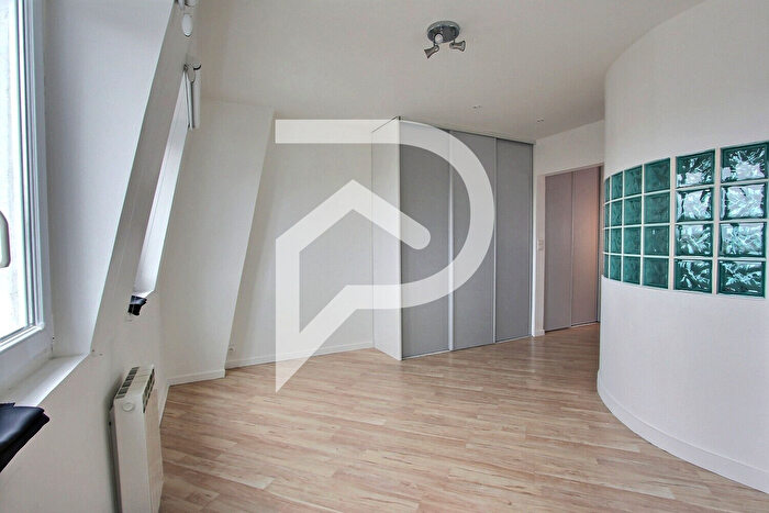 Asnières-sur-Seine, Bécon, Bourguignons : Appartement 2 pièces à vendre