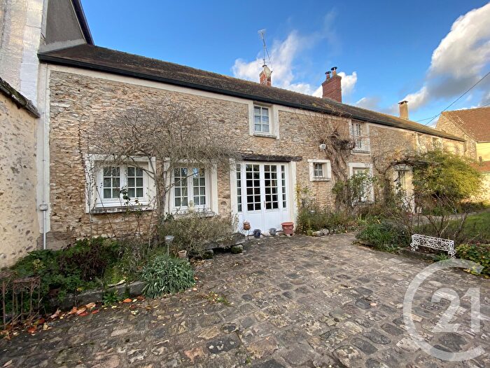 Maison 7 pièces à Dourdan, à vendre