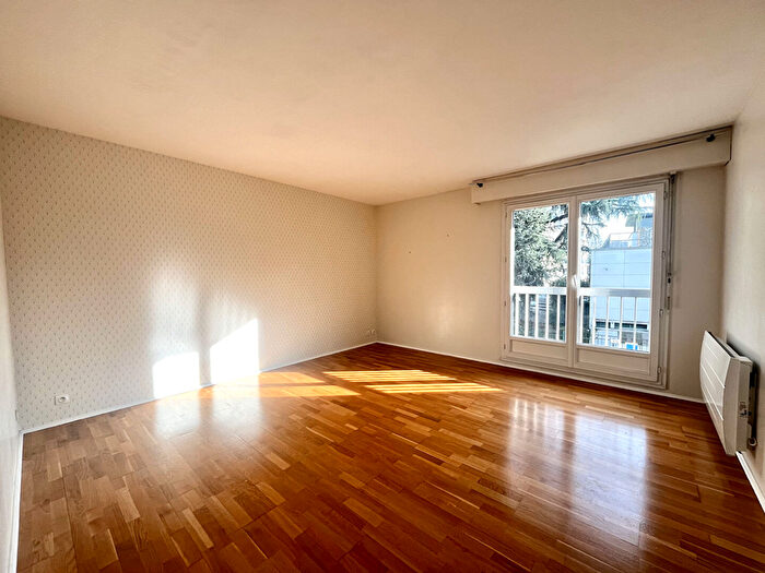 Appartement 3 pièces à Asnières-sur-Seine, Centre-ville, à vendre