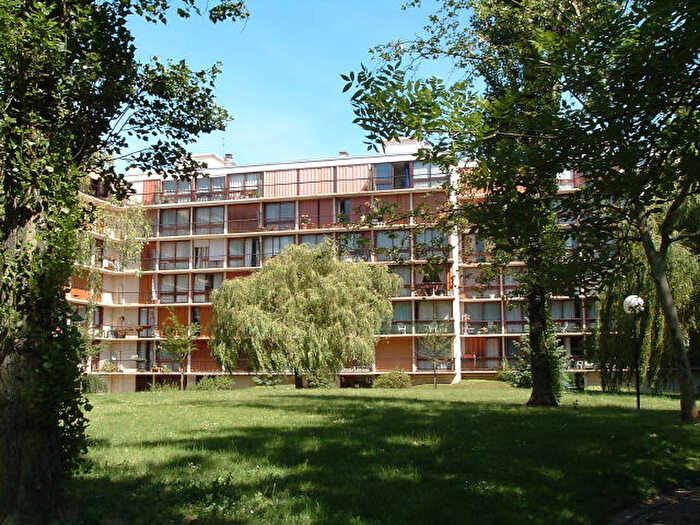 Fontenay-le-Fleury, Croix du Mont : Appartement 4 pièces à vendre
