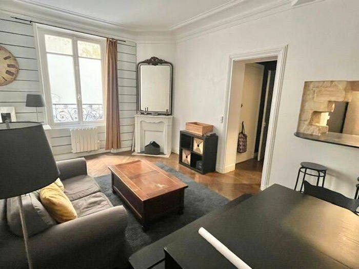 Europe, Paris 8ème arrondissement : Appartement 2 pièces à louer