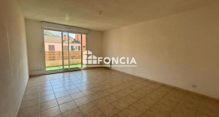 Digne-les-Bains : Appartement 4 pièces à louer