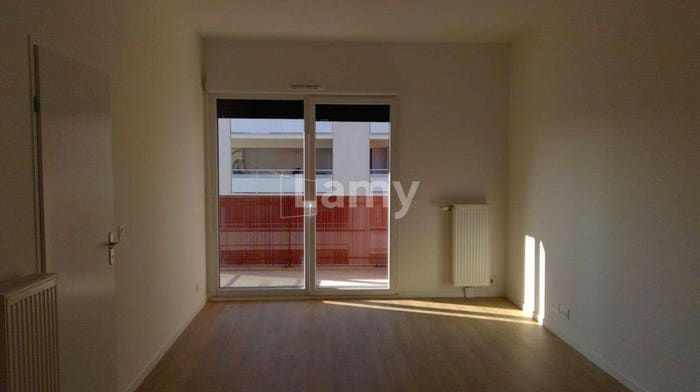 Maison Blanche, Neuilly-sur-Marne : Appartement 2 pièces à louer