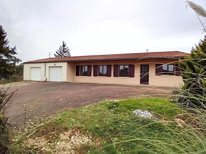 Maison 5 pièces à louer à Écoyeux