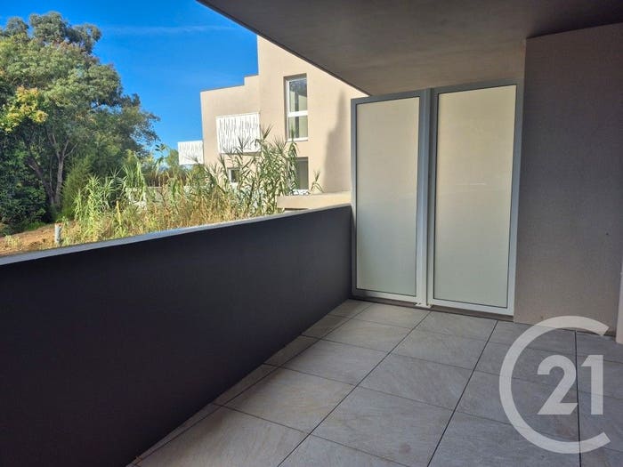 Fréjus, Caïs : Appartement 3 pièces à louer