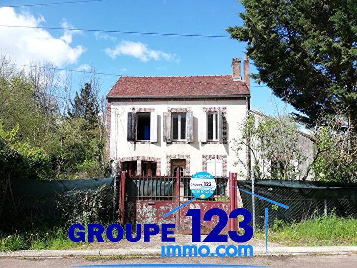 Maison 5 pièces à vendre - Saint-Maurice-le-Vieil