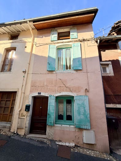 Maison 4 pièces à Tournus, à vendre