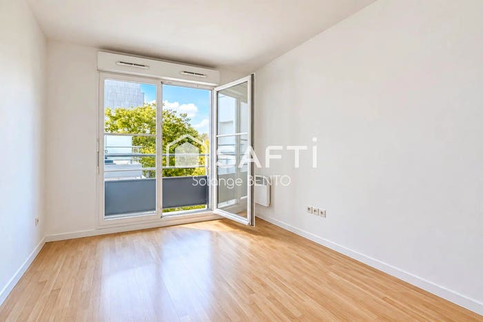Saint-Germain-en-Laye, Coteaux du Bel-Air, Maison-Verte : Appartement 1 pièce à vendre