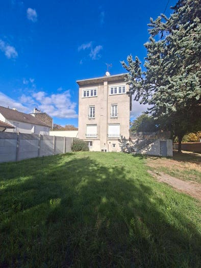 Maison 7 pièces à louer à Villemomble