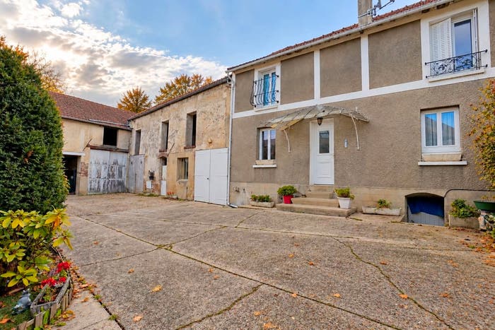 Maison 5 pièces à vendre à Mézières-sur-Seine