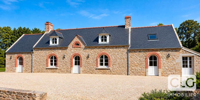 Maison 8 pièces à louer à Landudec