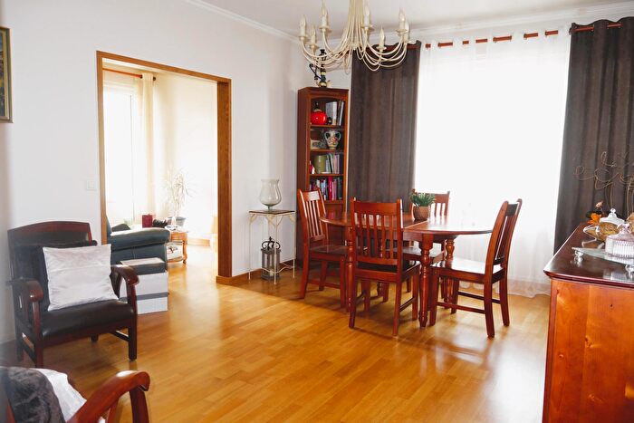 Appartement 4 pièces à Mantes-la-Jolie, Centre-ville, à vendre