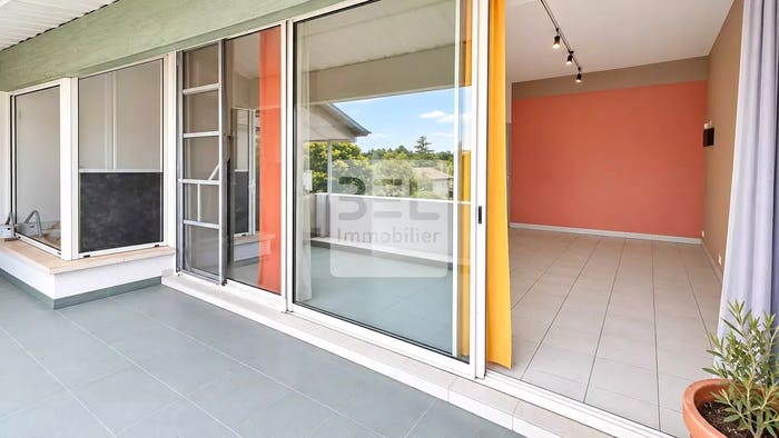 Appartement 3 pièces à Pont-Saint-Esprit, à vendre