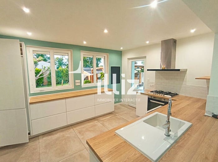 Breuil-Magné - Maison 8 pièces à vendre