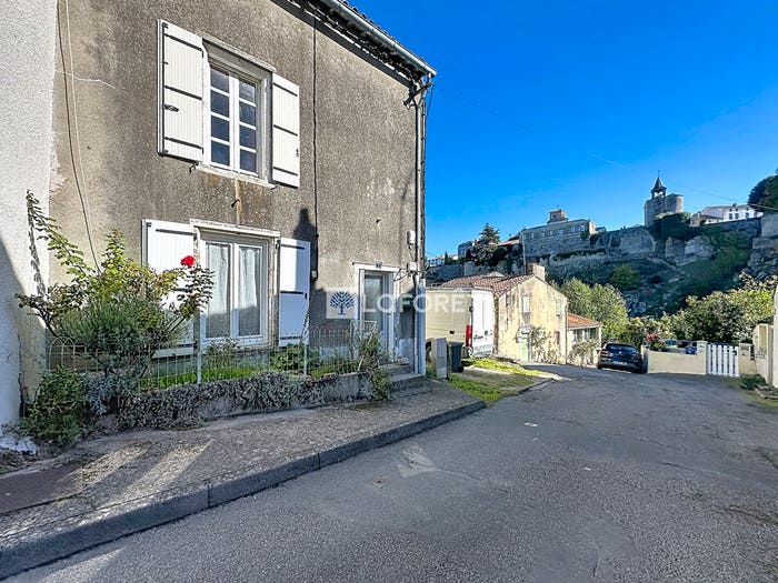 Maison 3 pièces à Parthenay, à vendre