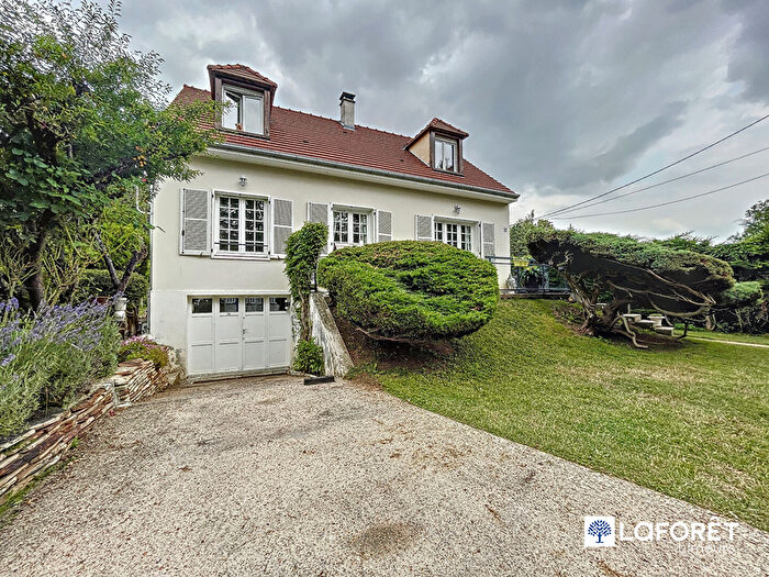 Saint-Cyr-sous-Dourdan : Maison 5 pièces à vendre