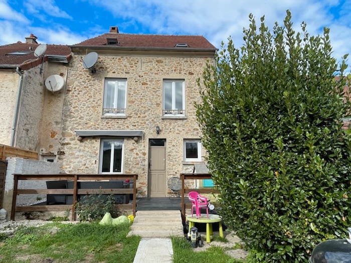 Villeneuve-sur-Bellot - Maison 6 pièces à vendre