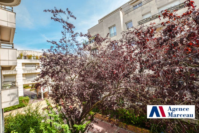 Courbevoie, Hôtel de ville : Appartement 1 pièce à vendre
