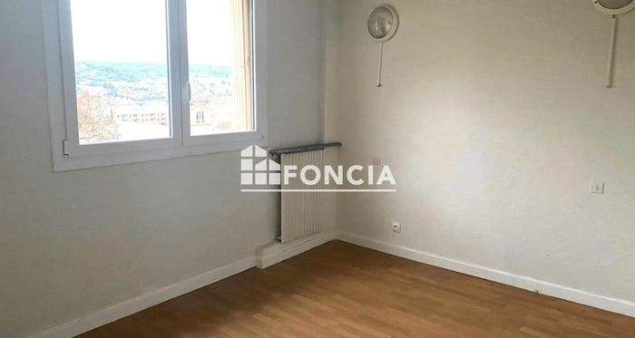 Marseille 11ème arrondissement - Appartement 3 pièces à louer