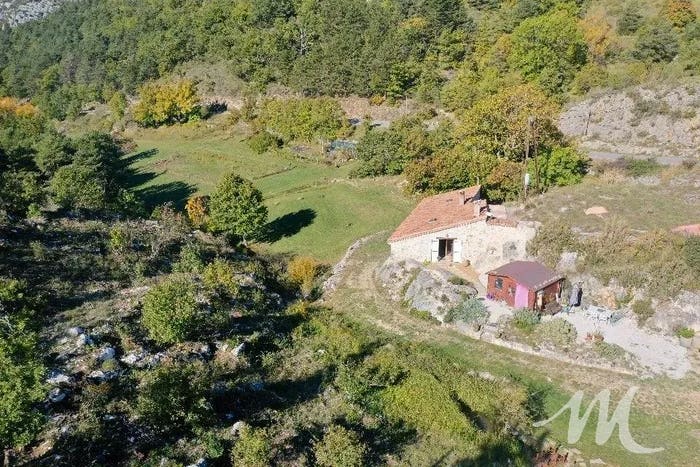 La Palud-sur-Verdon : Maison 5 pièces à vendre