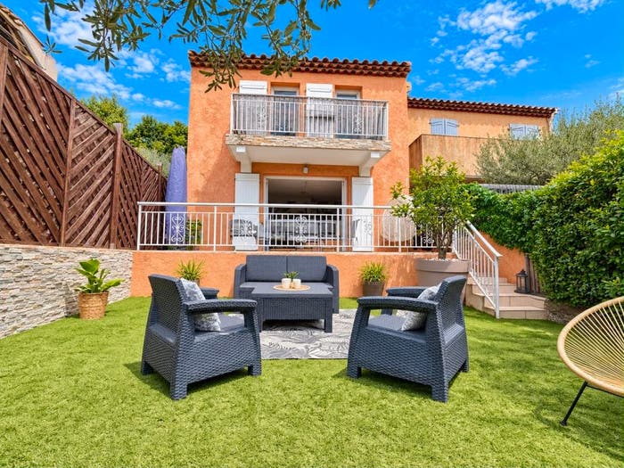 Grasse, Saint-Antoine, Aspres, Plascassier : Maison 4 pièces à vendre