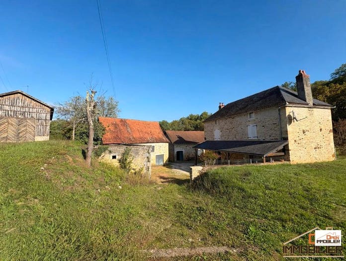 Maison 6 pièces à vendre - Saint-Julien-de-Lampon