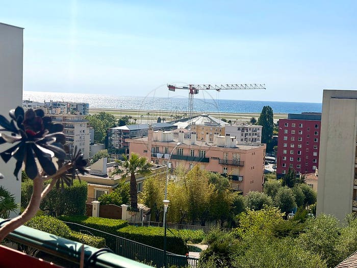 Appartement 2 pièces à Nice, Corniche Fleurie, à vendre