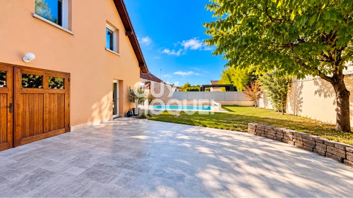 Maison 5 pièces à Magny-sur-Tille, à vendre