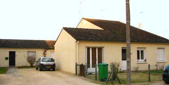 Maison 4 pièces à Saint-Hilaire-de-Court, à louer