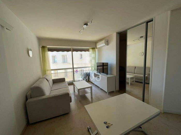Appartement 2 pièces à Mourillon-Centre, Toulon, à louer