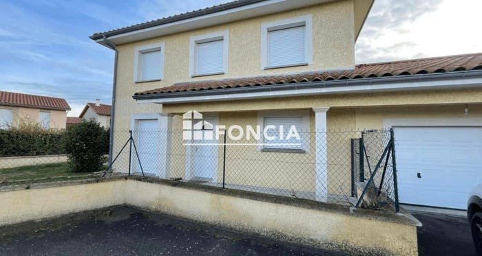Maison 4 pièces à Chasse-sur-Rhône, à louer