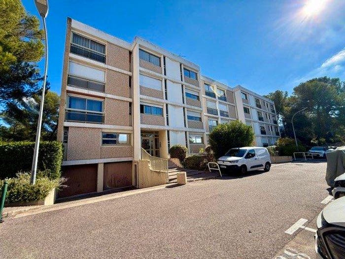 Aix-en-Provence, Saint-Donat, Les Platanes - Appartement 1 pièce à louer