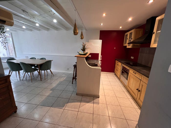 Ainhice-Mongelos : Maison 5 pièces à louer