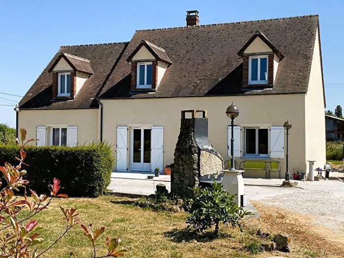 Maison 6 pièces à Courtenay, à vendre