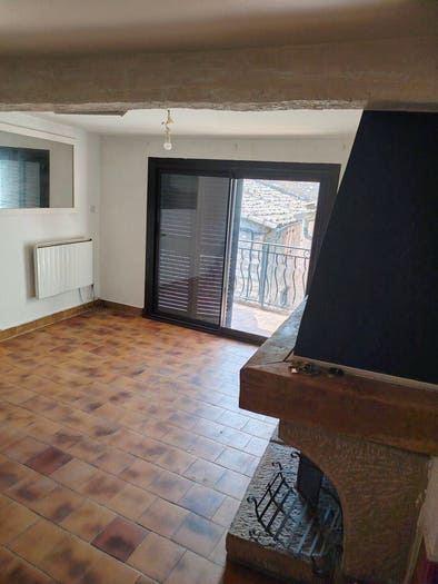 Appartement 3 pièces à Le Broc, à louer