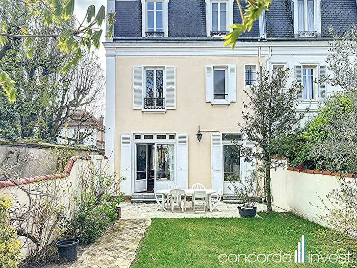 Maison 8 pièces à vendre - Asnières-sur-Seine, Bécon, Bourguignons