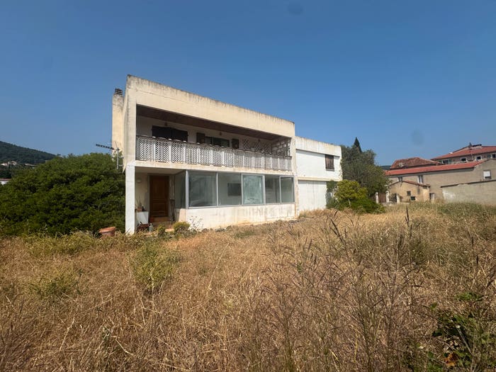 Carqueiranne : Maison 6 pièces à vendre