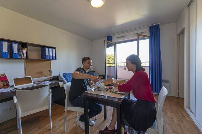Rueil sur Seine-Plaine-Gare, Rueil-Malmaison : Appartement 1 pièce à louer