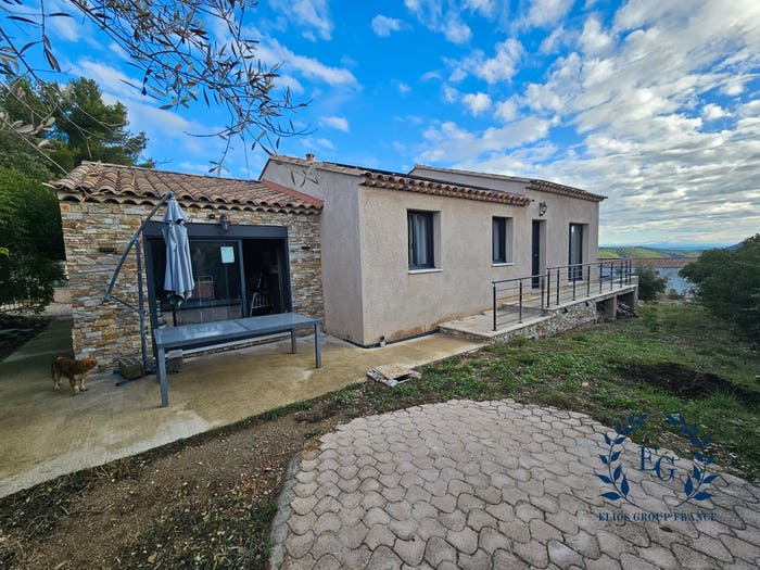 Maison 4 pièces à Plan-d'Aups-Sainte-Baume, à vendre