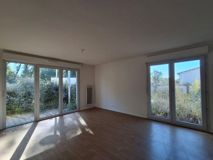 Appartement 3 pièces à Izon, à louer