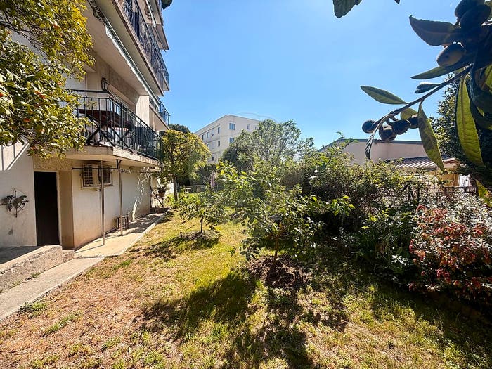 Appartement 2 pièces à Nice, Corniche Fleurie, à vendre