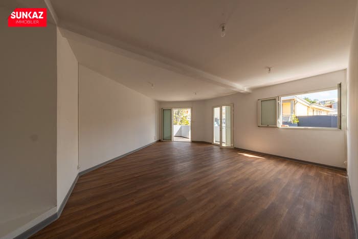 Le Tampon, Centre-ville : Appartement 3 pièces à louer