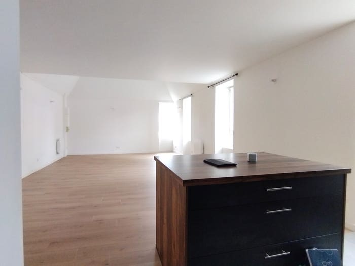 Chavagnes-les-Redoux : Appartement 4 pièces à louer
